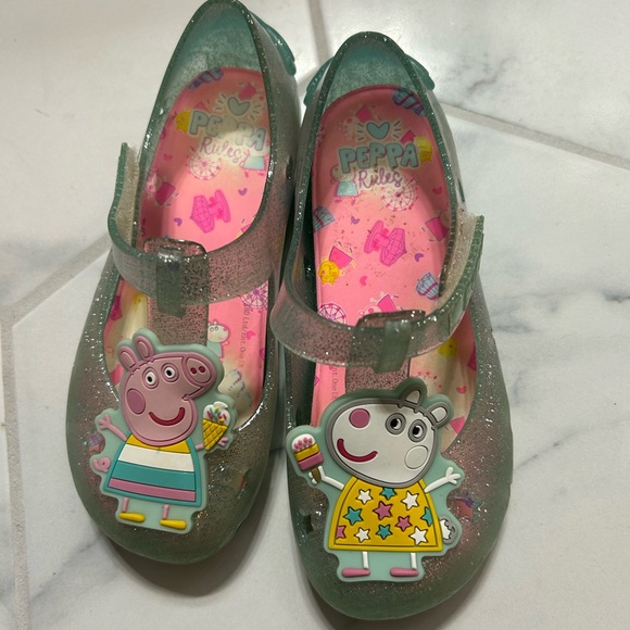 Peppa Pig | Shoes | Peppa Pig Green Dress Shoes With Cartoon Charm ...